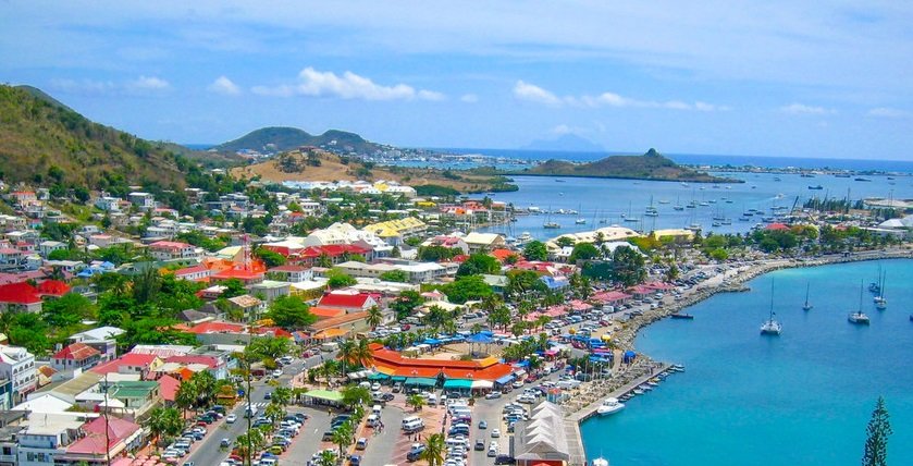 Descubre El Encanto de la Isla San Martín en Puerto Rico - Viajeros Ocultos