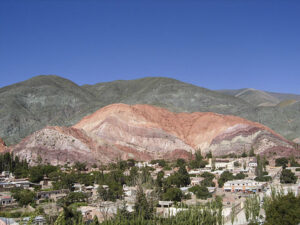 Purmamarca: uno de los mejores destinos de Argentina - Viajeros Ocultos