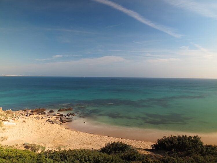 Visita la playa Punta Paloma y sus dunas, España - Viajeros Ocultos