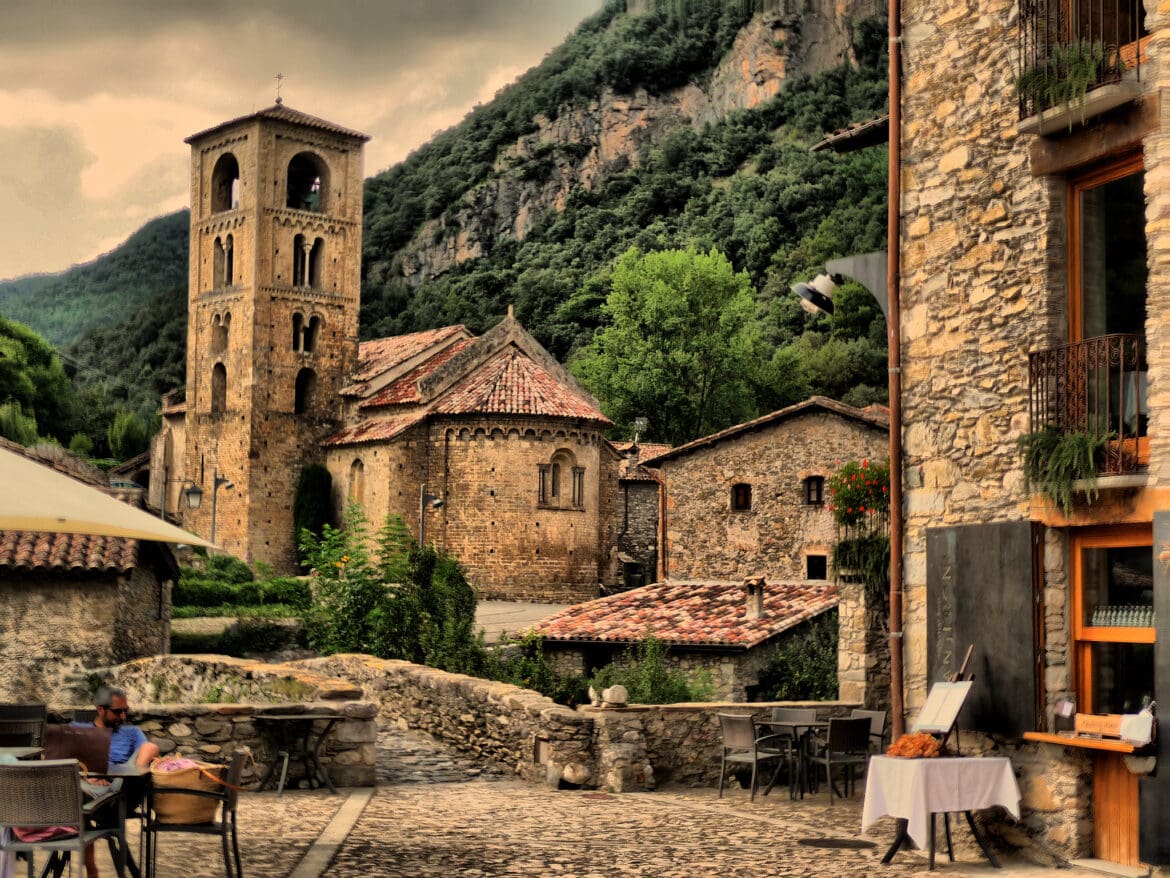 Beget, un encantador pueblo de Girona - Viajeros Ocult