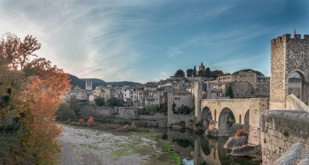 El pueblo medieval de Besalú Cataluña - Viajeros Ocultos