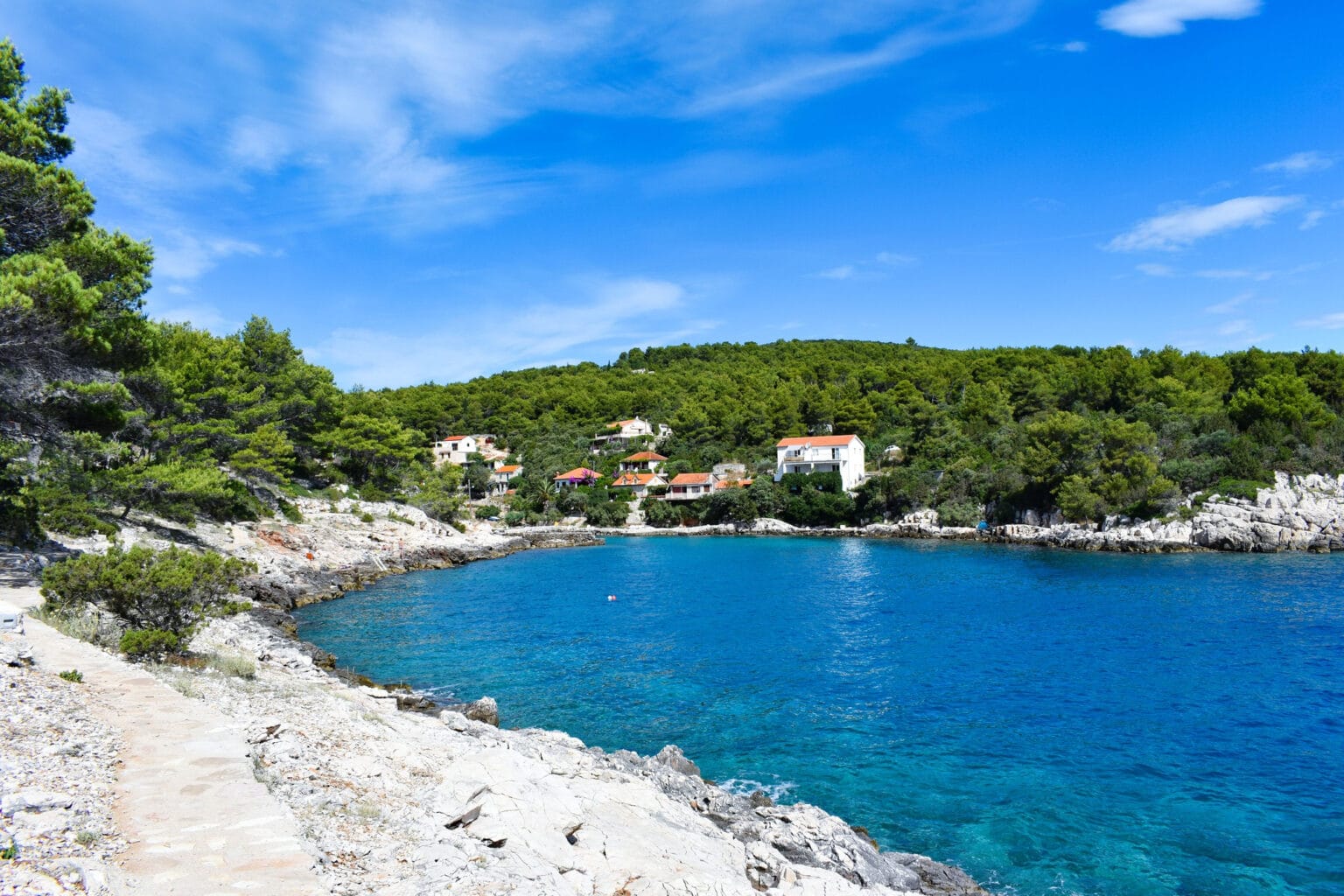 Descubre la Isla de Hvar: playas, vida nocturna y lugares emblemáticos ...