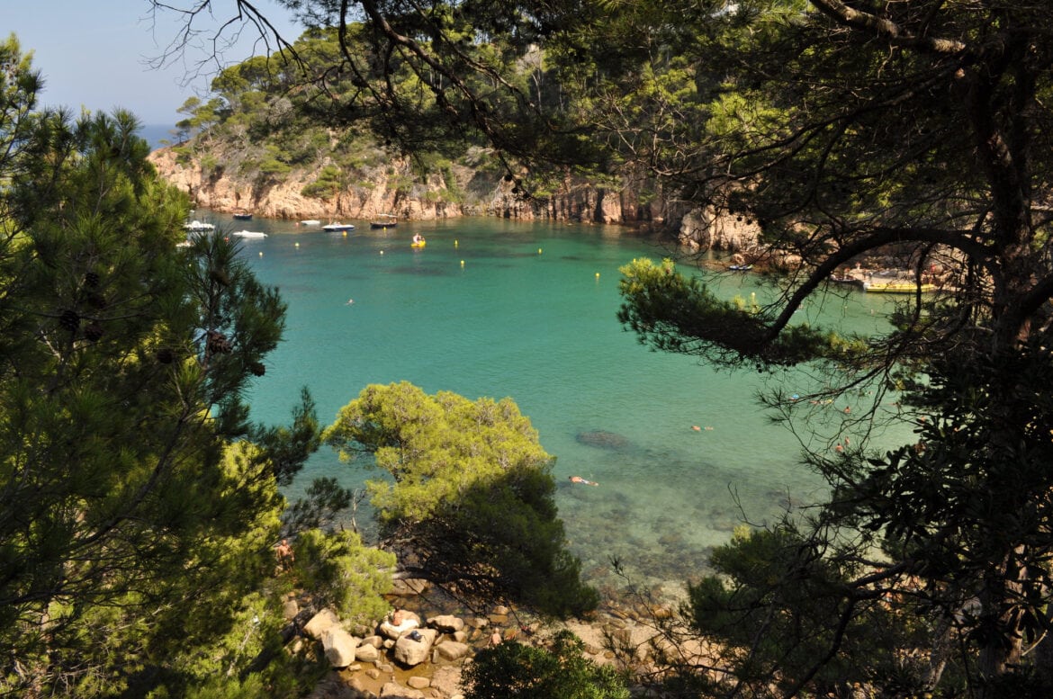 Begur, mar y montaña en la Costa Brava, Girona - Viajeros Ocultos