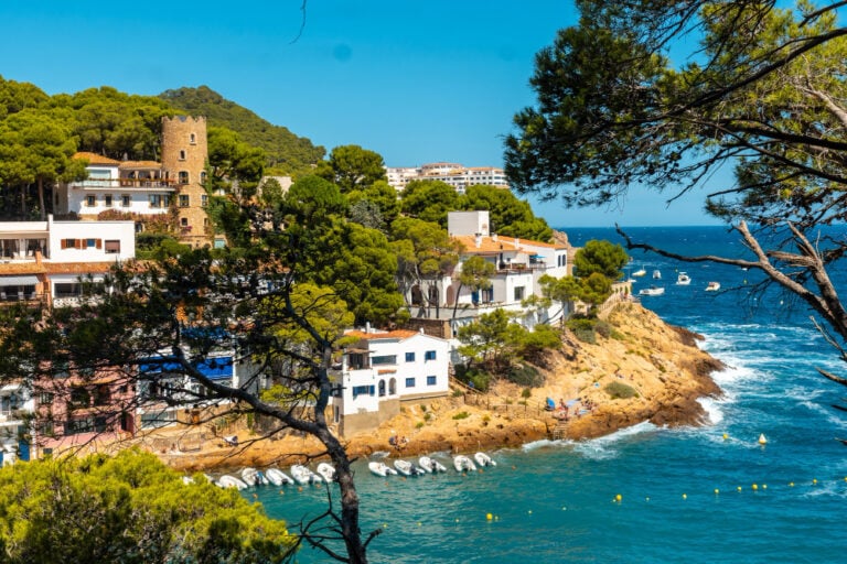 Begur, mar y montaña en la Costa Brava, Girona - Viajeros Ocultos