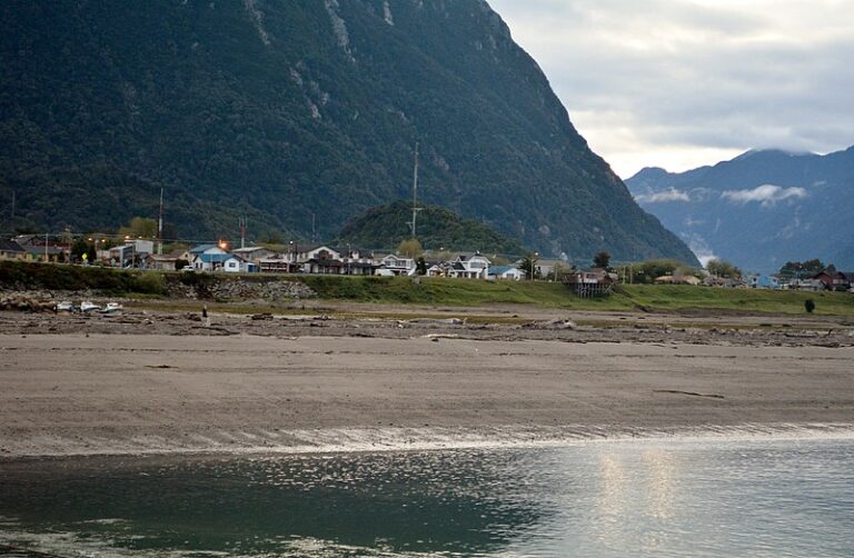 Recorrido por el volcán Chaitén - Viajeros Ocultos
