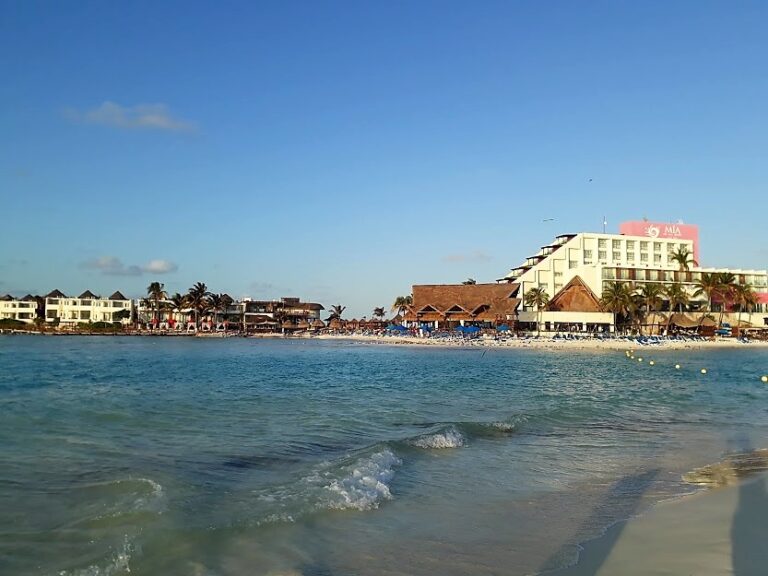 Playa Norte, la más linda de Isla Mujeres - Viajeros Ocultos
