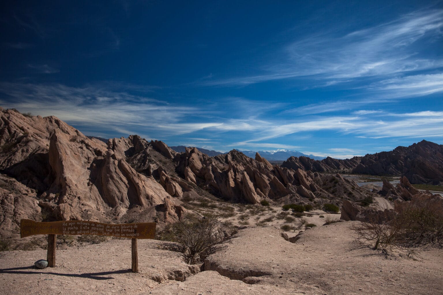 Quebrada de las Flechas por la Ruta 40 (Salta) - Viajeros Ocultos