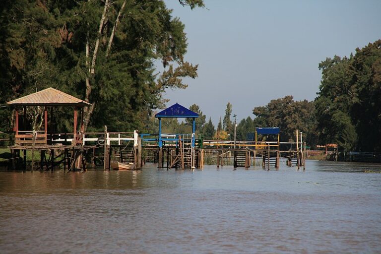 De paseo por Delta del Tigre en Buenos Aires - Viajeros Ocultos