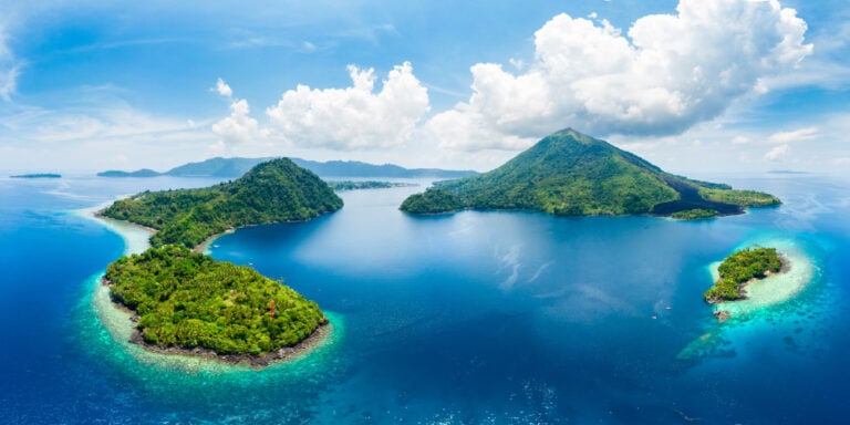 Viaje a las Molucas, las islas de las Especias - Viajeros Ocultos