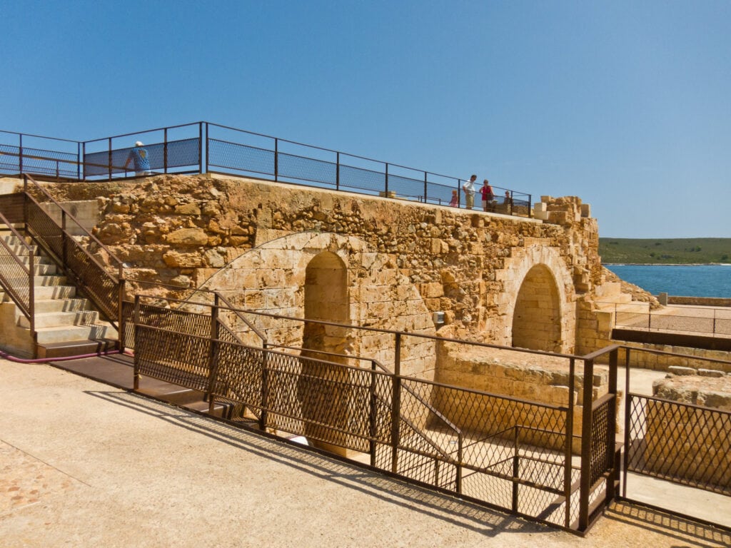Pueblo marinero de Fornells, Menorca - Viajeros Ocultos