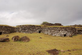 Conoce el Centro Ceremonial de Orongo - Viajeros Ocultos